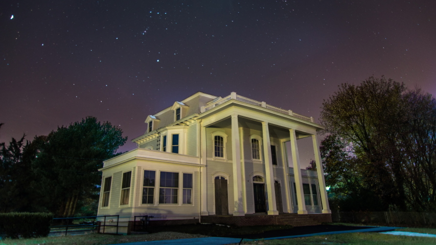 Stars over an old house image - Free stock photo - Public Domain photo ...