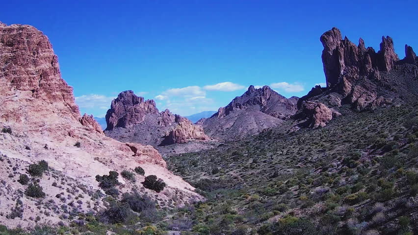 GOLDEN VALLEY, AZ/USA: May 15, 2015- A Wide Shot Of The Rugged ...