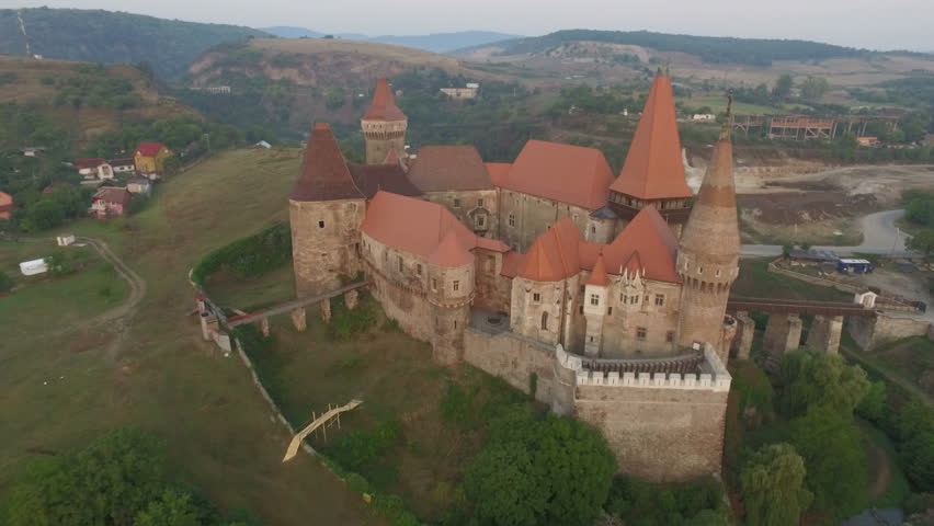 4K Aerial Shot Of The Corvin Castle At Dawn – A Gothic-Renaissance ...