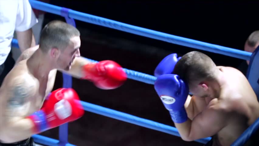MOSCOW - JAN 08: Beginning Of Boxing Match, KREMLIN BEARS Versus UNITED ...