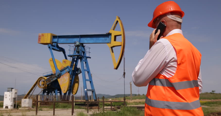 Working On A Drilling Rig. Petroleum Industry. Oil And Gas Industry ...