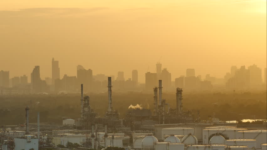 4K Time-lapse Of Oil Refinery At Dawn. Arkivvideoopptak 22061296 ...