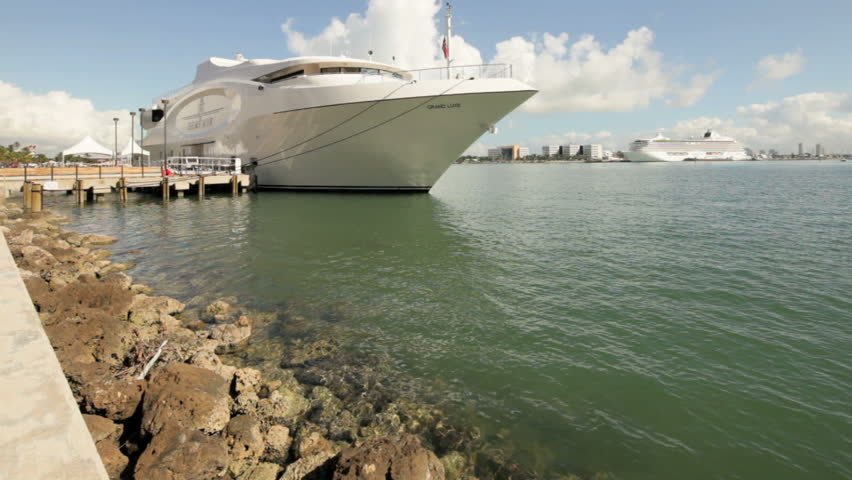 MIAMI - JANUARY 4th: Megayacht Seafair Downtown Miami Is A Cultural ...