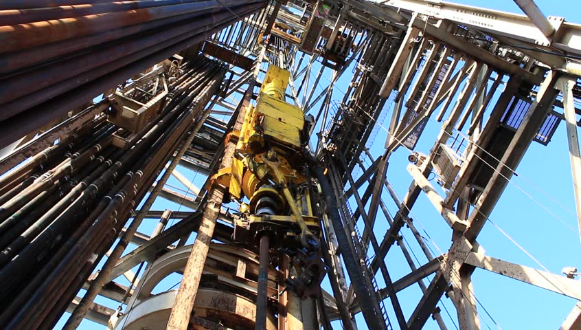 Top Drive System (TDS) Spinning For Oil Drilling Rig - Oilfield ...