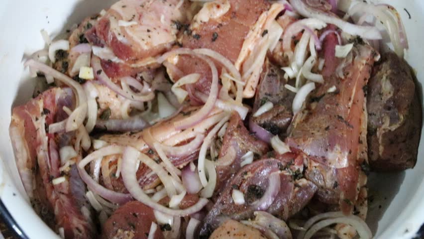 The Process of Marinating Meat Stockbeeldmateriaal en -video's (100% ...