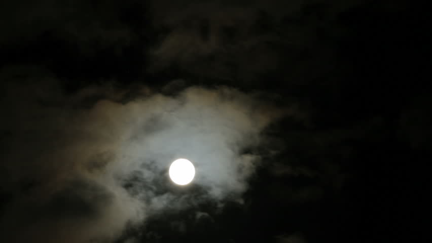 Ultra HD 4K Full Moon In Clouds On Sky Night View Moon Light, Evening ...