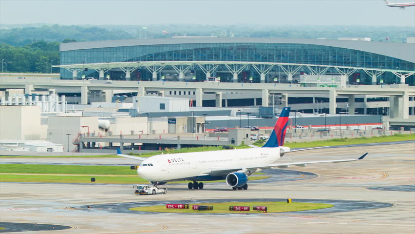 Atlanta - 2014: Delta Airlines Stock Footage Video (100% Royalty-free ...