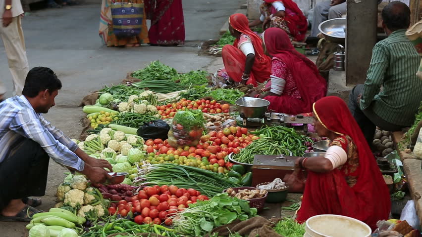JAISALMER,INDIA - November 10,2014 : Unidentified Indian Women Sell ...